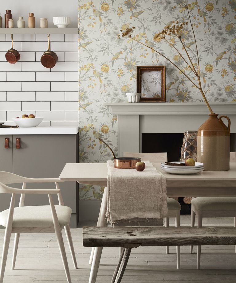 Decorating with dried flowers: 12 pretty arrangements | Homes & Gardens
