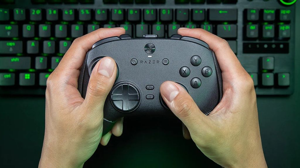 Razer unveils Wolverine V3 Pro 8K with anti-stick-drift TMR | Windows ...