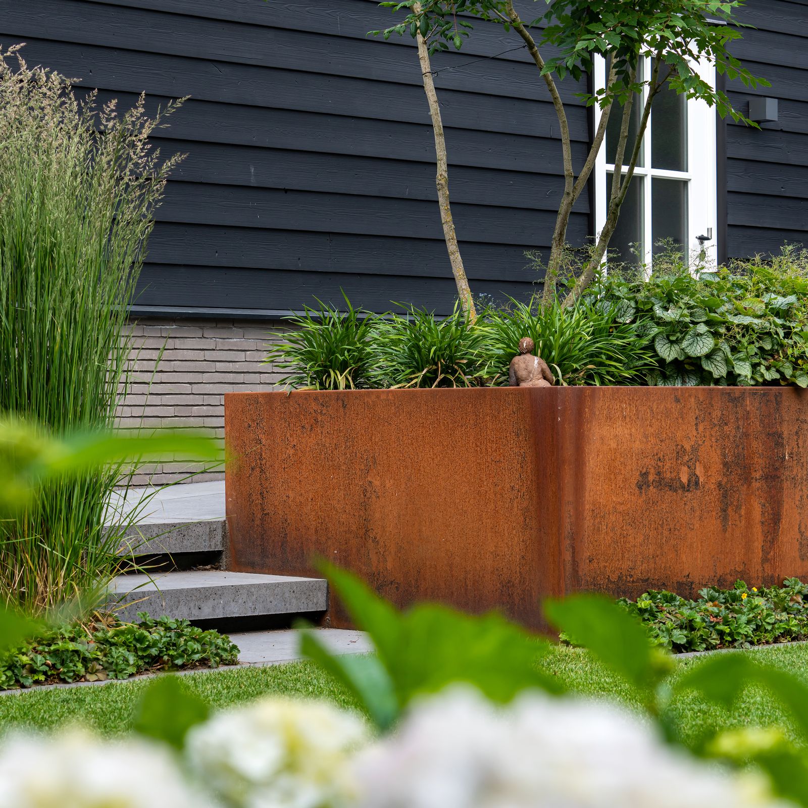 Planter box ideas: 10 ways to create spectacular displays | Homes and ...
