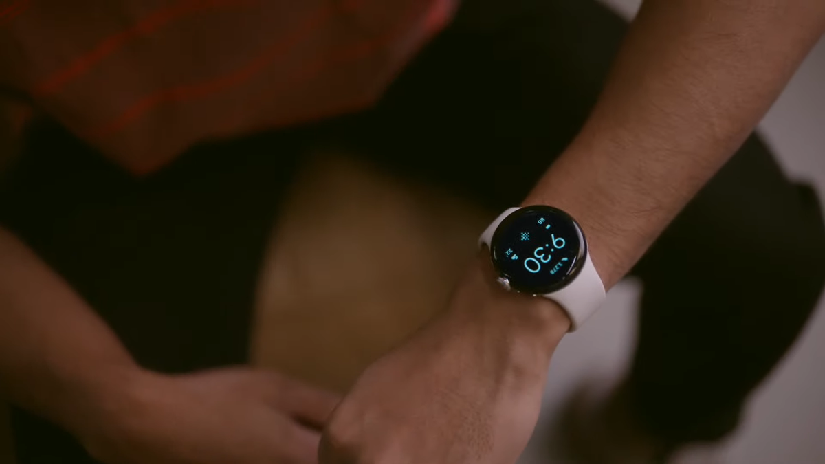 Google Pixel Watch vs Apple Watch: how do these flagship wearables ...