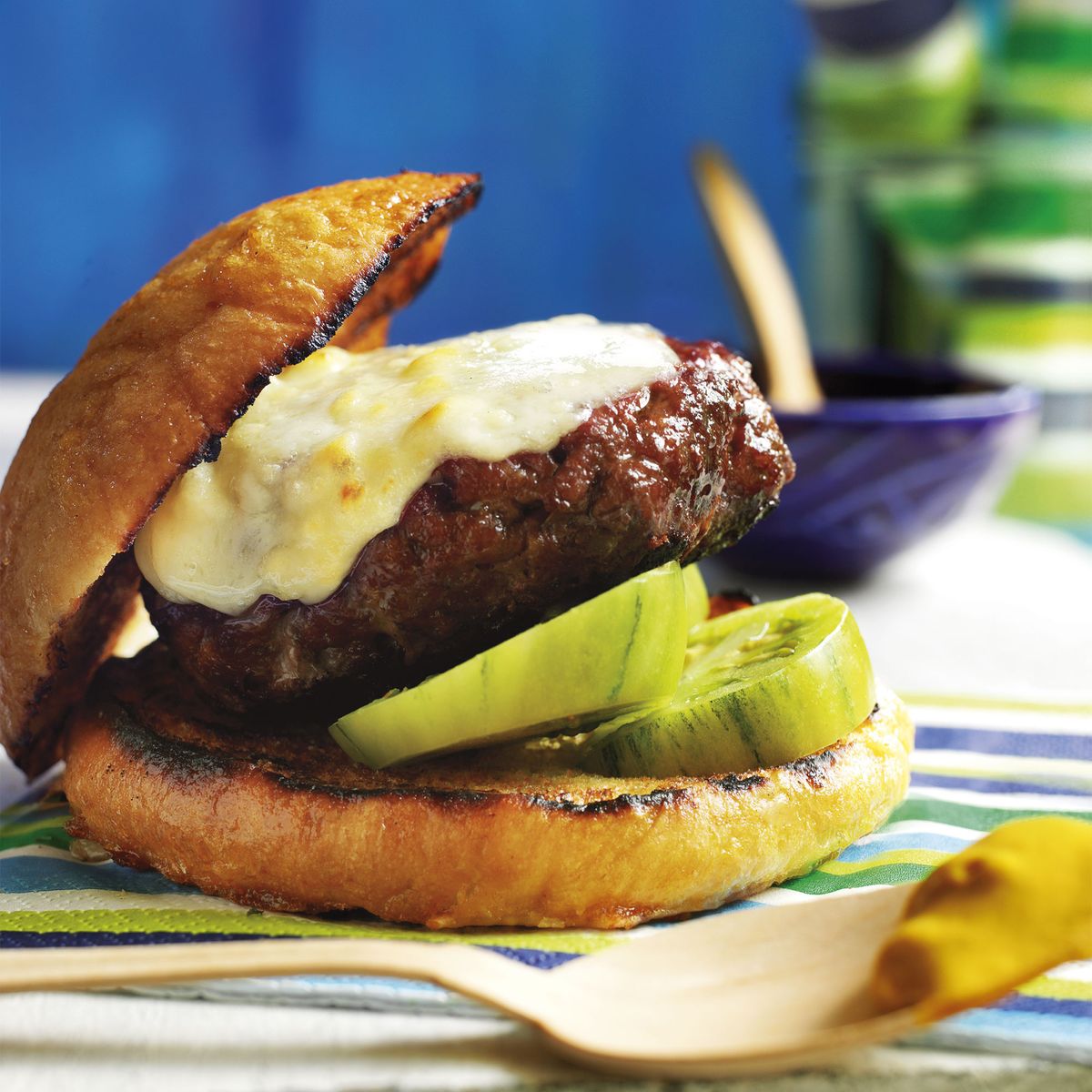The Ultimate Cheeseburger Recipe | Woman & Home