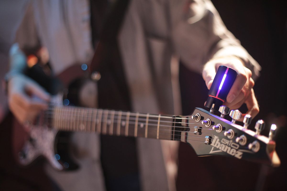 Gear Review: The Roadie Automatic Guitar Tuner | Guitar World