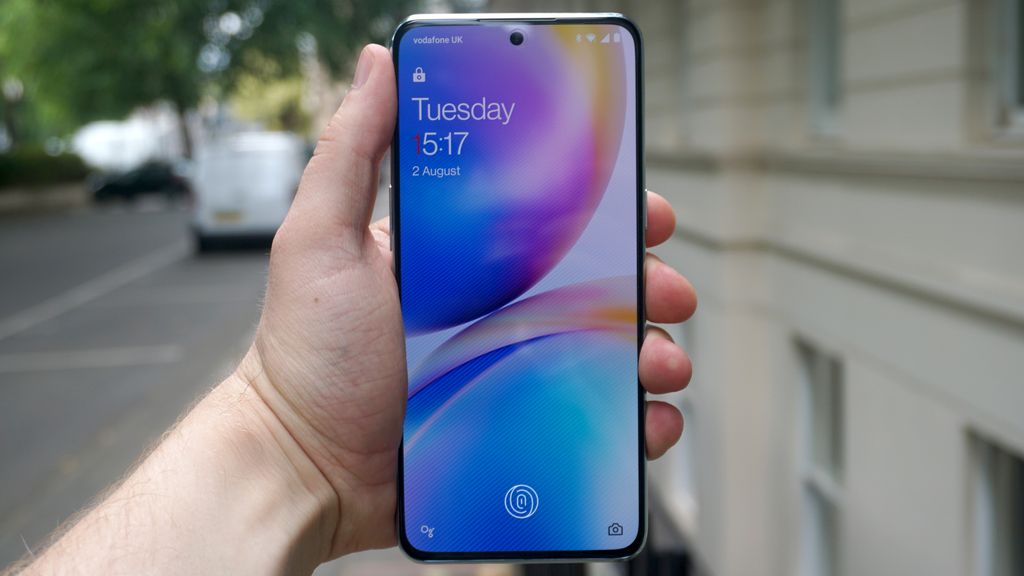 OnePlus 10T vs OnePlus 10 Pro | TechRadar