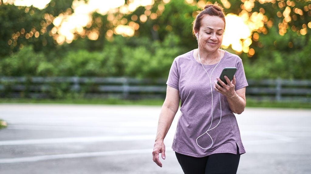 “Aiming for 10,000 steps is a myth”—a walking coach reveals how many ...