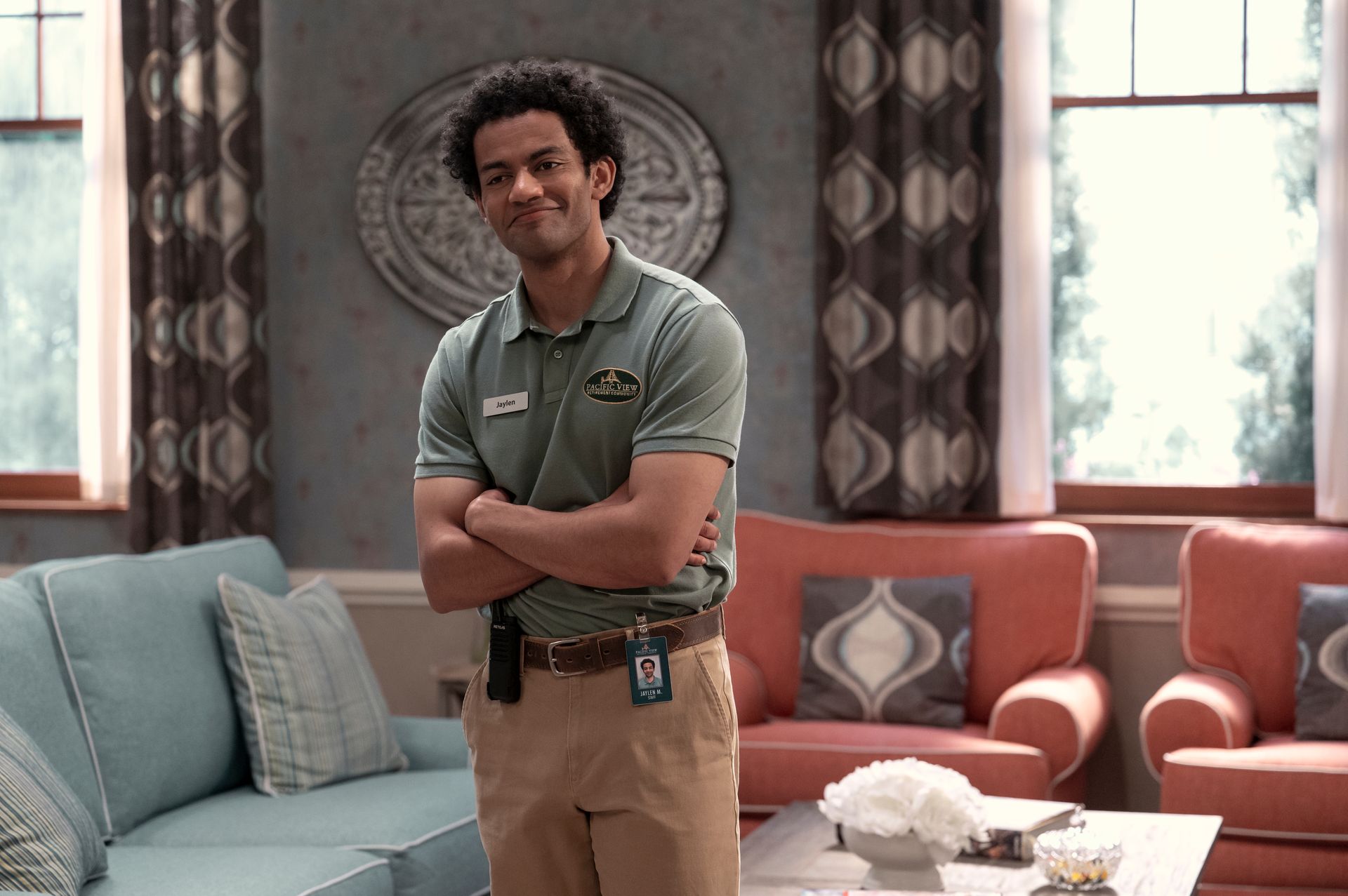 'A Man on the Inside' Cast: Your Guide to the Netflix Comedy | Marie Claire