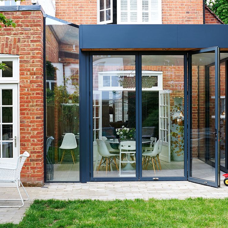 Glass extension ideas – modern and traditional light-filled spaces to ...