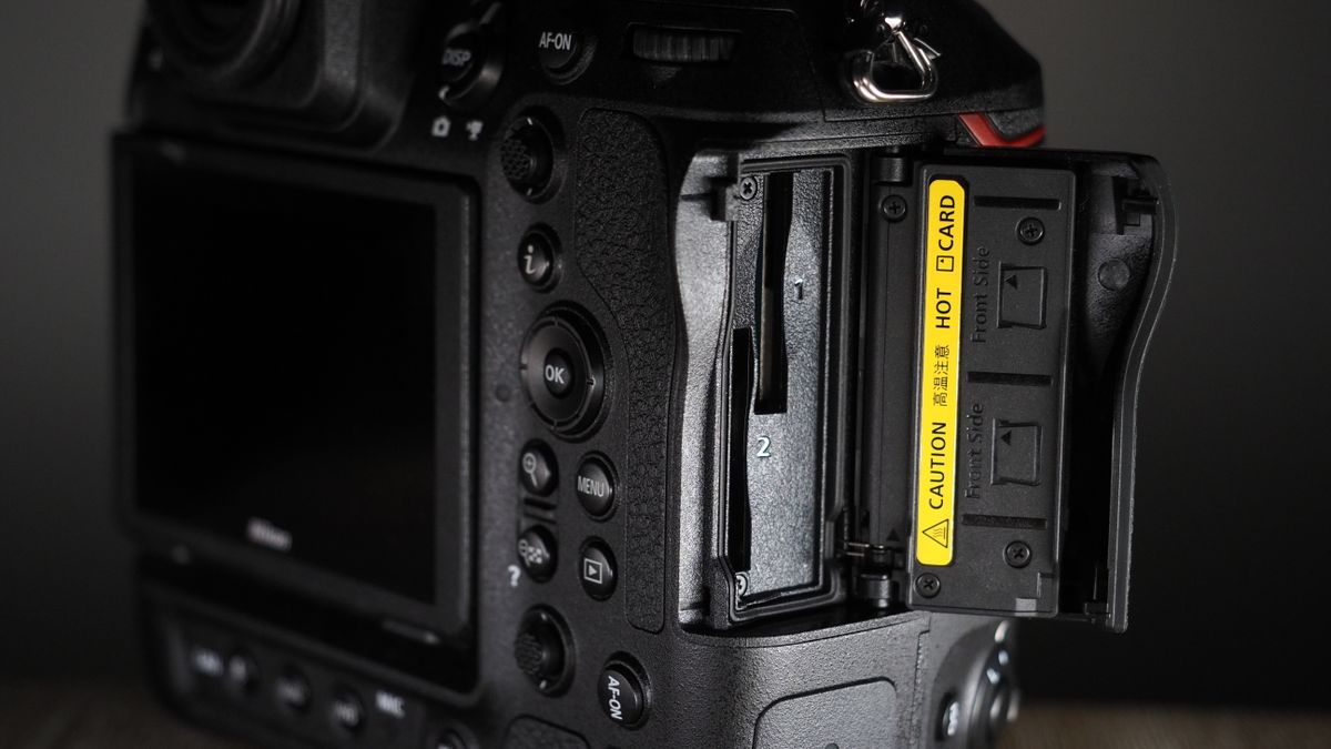 What's faster than a Nikon Z9? Delkin's latest CFexpress cards, of ...
