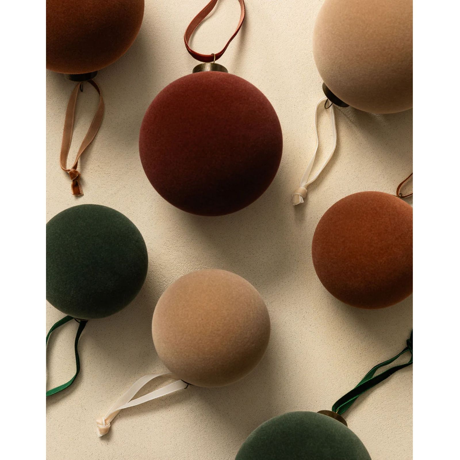 Expensive-looking Christmas tree ornament trends | Homes and Gardens