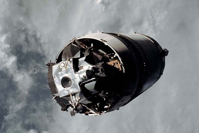 Space History Photo: Saturn V Third Stage LM “Spider” Attached to S-IVB ...