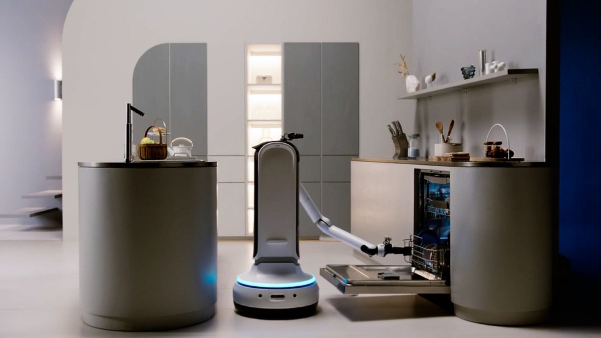 Forget the Samsung Galaxy, this new Samsung ROBOT can pour wine and ...