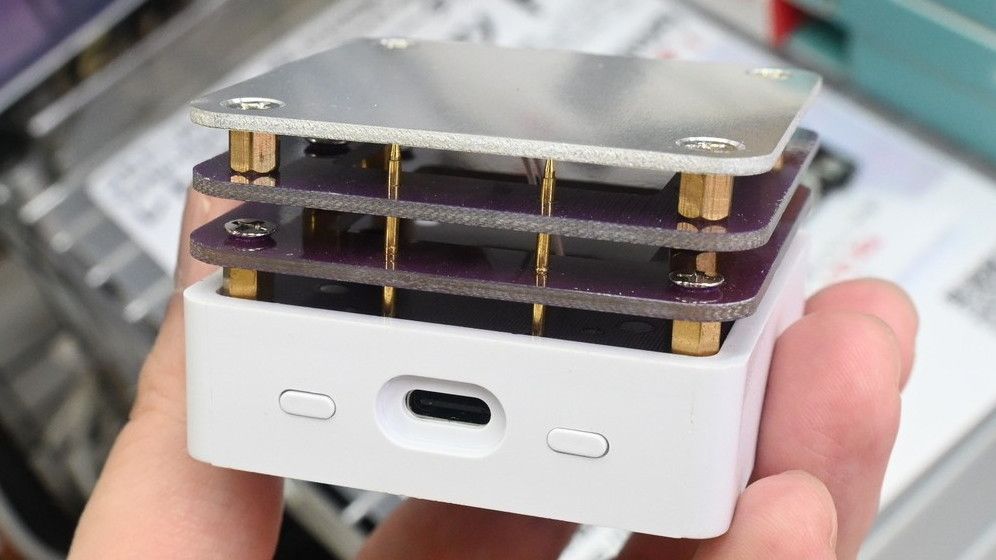 Solder reflow plate runs off USB power but heats up to 350 degrees ...