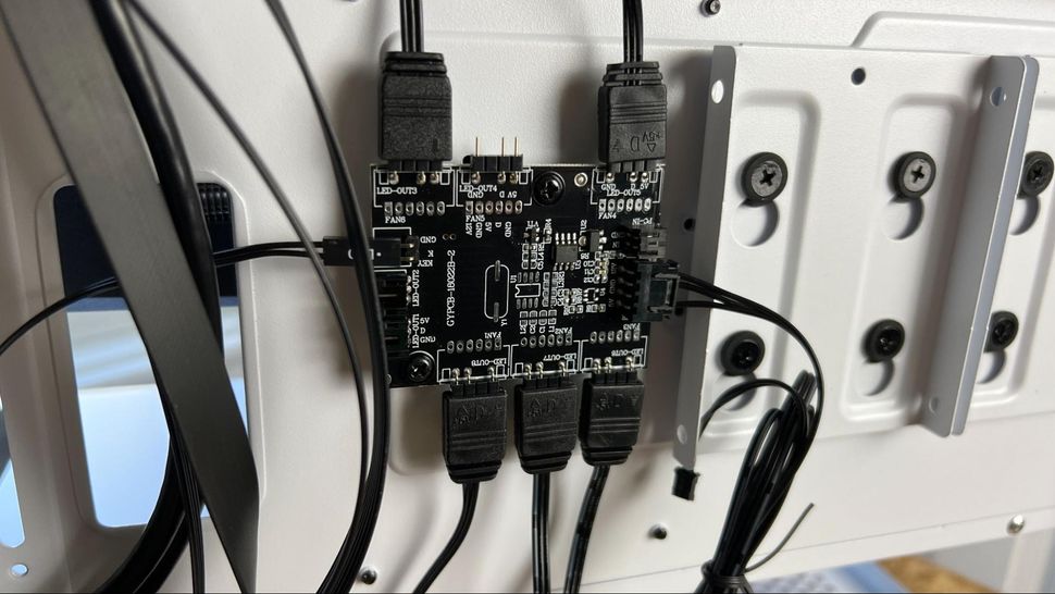 Gigabyte C301 Review: Solid, but No Stand-Out | Tom's Hardware