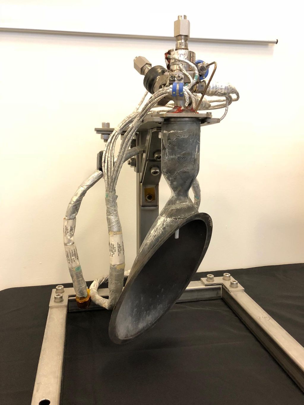 In Photos: A Behind-the-Scenes Look at SpaceX's Crew Dragon Spaceship ...