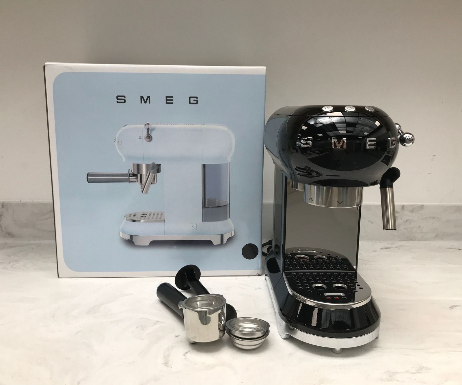 Smeg Espresso Machine review: it's good, but is it worth $500? | Homes ...