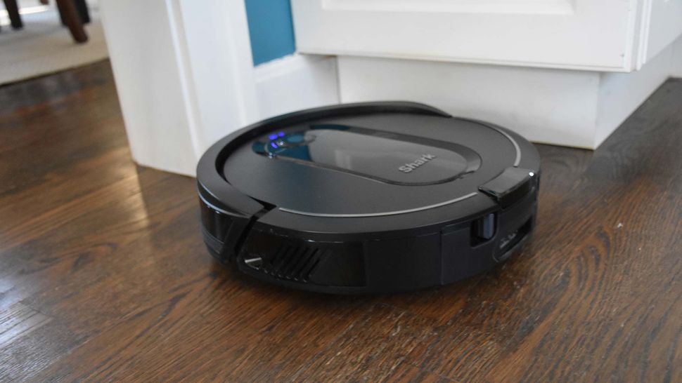 Shark IQ R101AE review | Tom's Guide