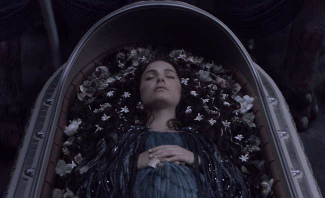 Breaking down Star Wars' latest mystery: How is Padmé still alive ...