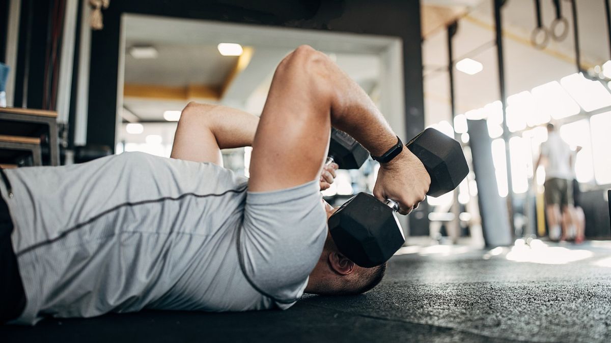 The Best Triceps Exercises To Do At Home And In The Gym | Coach