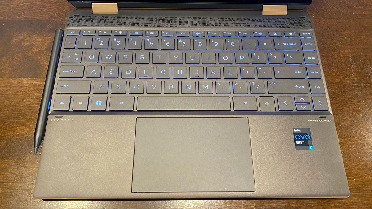 HP Spectre x360 14: The New Best 2-in-1 Laptop | Tom's Hardware