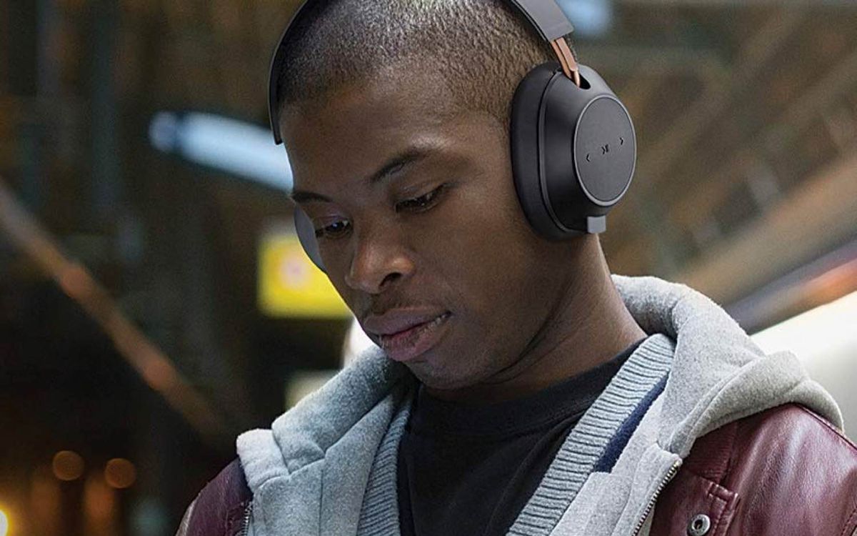 Plantronics BackBeat Go 810 Review | Tom's Guide