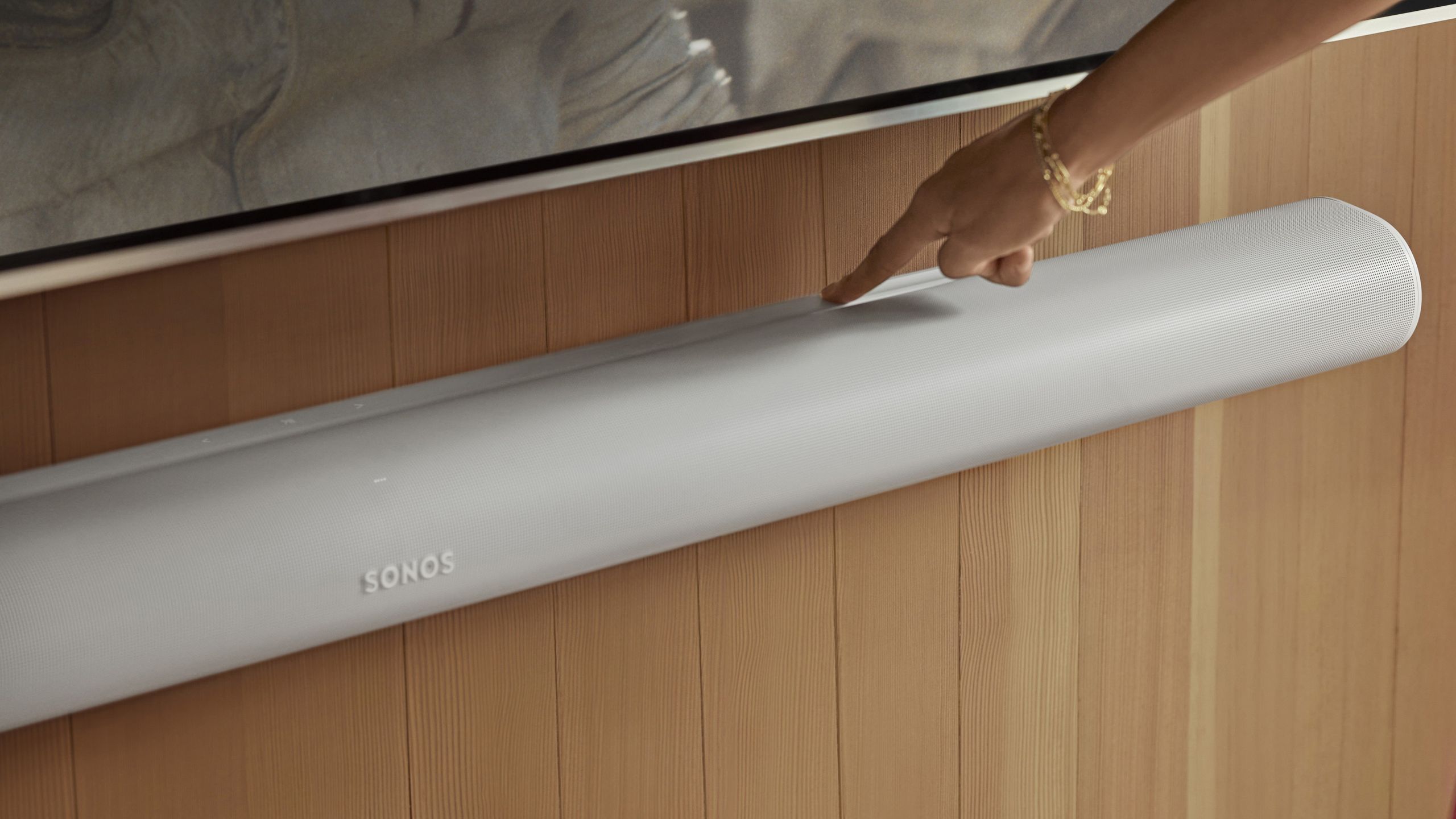 Sonos' Arc Ultra soundbar is official, with revolutionary new speaker ...