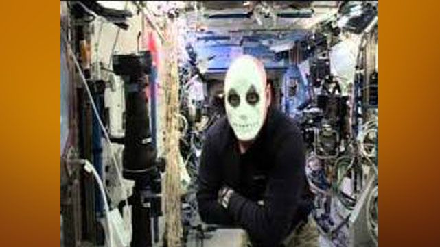 Halloween in space! These wild astronaut costumes are just out of this ...