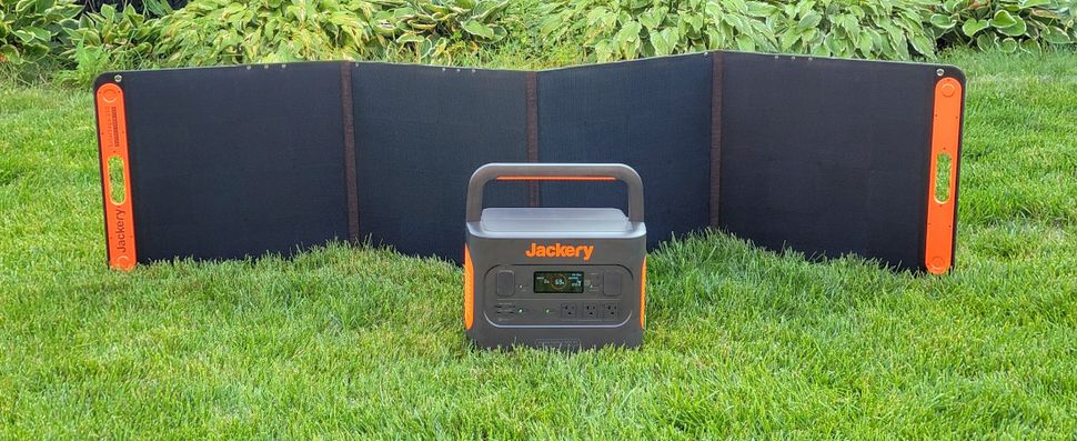 Jackery Solar Generator 2000 Pro | TechRadar