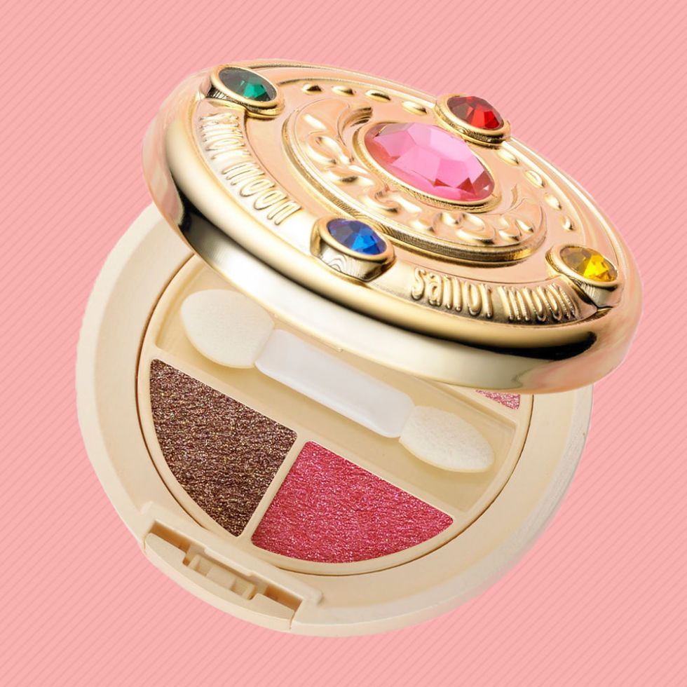 Sailor Moon Compact - Sailor Moon Makeup | Marie Claire