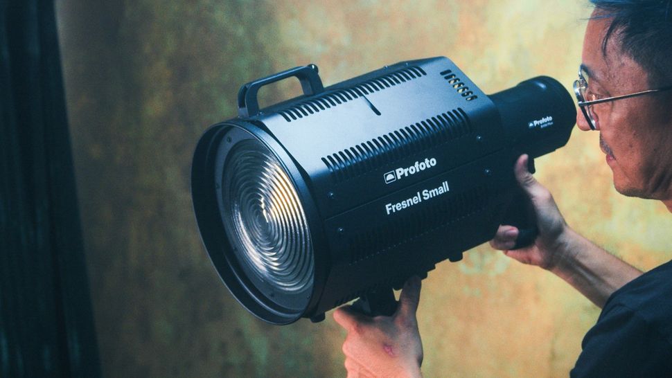 Profoto adds fresnel modifier to bring a Hollywood-style spotlight to ...
