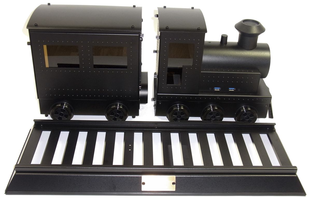 Packaging And Contents - Take The Train: Lian Li PC-CK101, Built ...