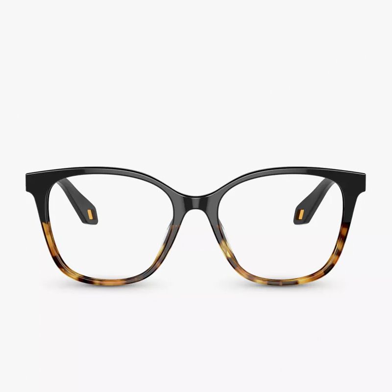 Eyeglasses trends 2024 to up your frame game | Woman & Home