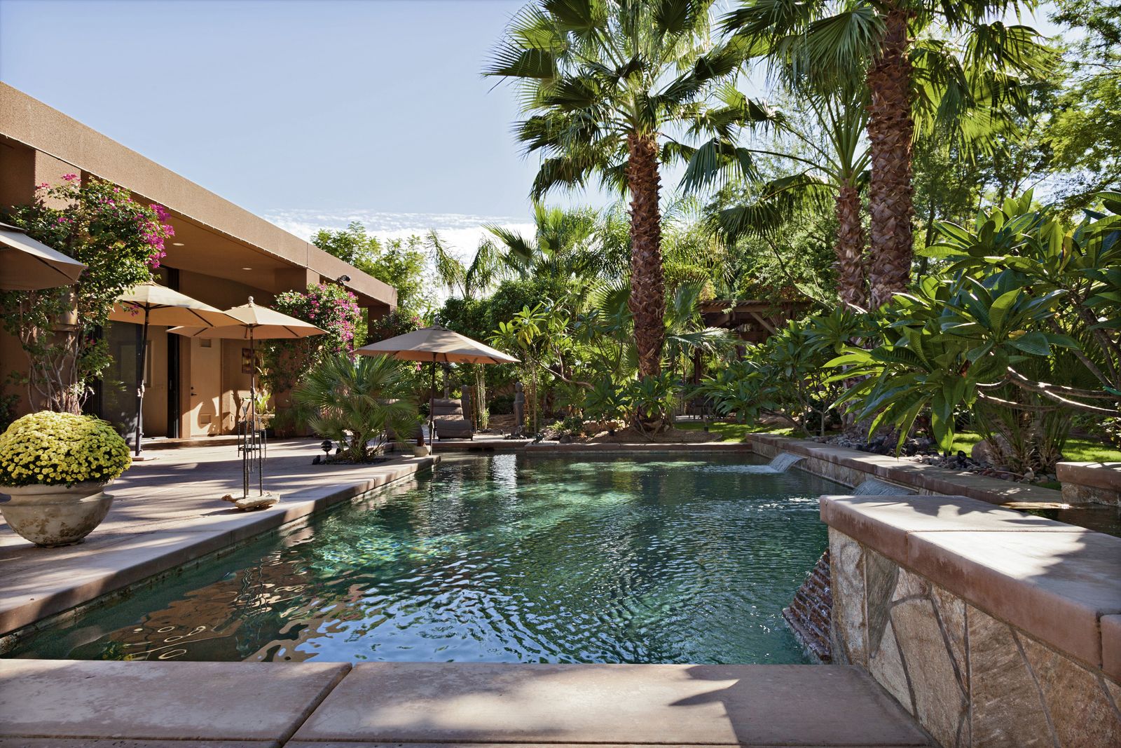 Pool landscaping ideas: 10 ways to surround your pool with paving ...