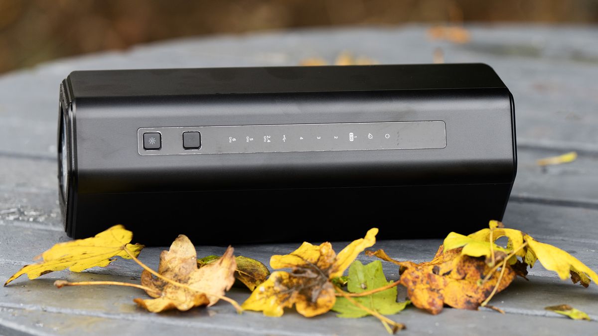 Netgear Nighthawk RS300 review | PC Gamer