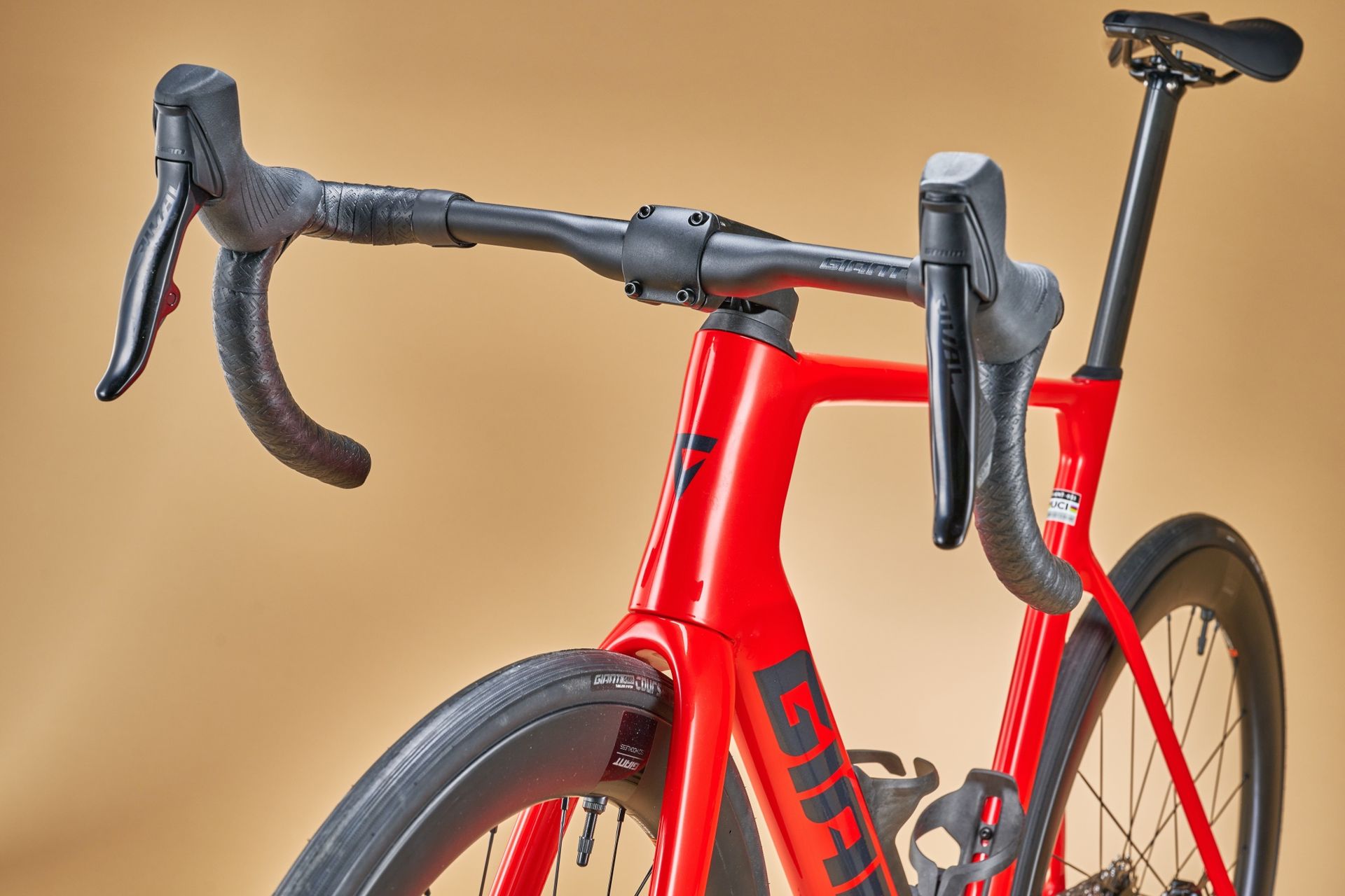 Giant Propel Advanced Pro 1 bike review - fast, fun and a fraction of ...