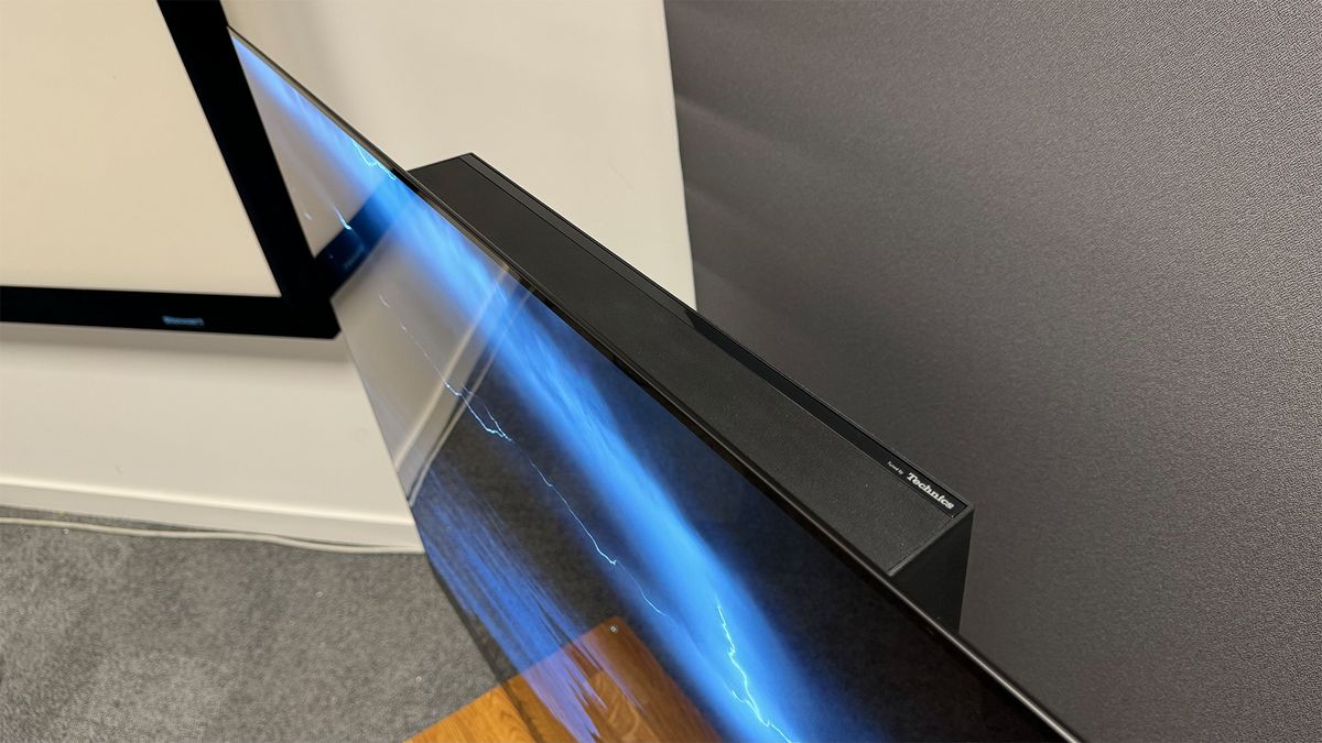 Panasonic Z95A vs MZ2000: how new and old flagship OLED TVs compare ...