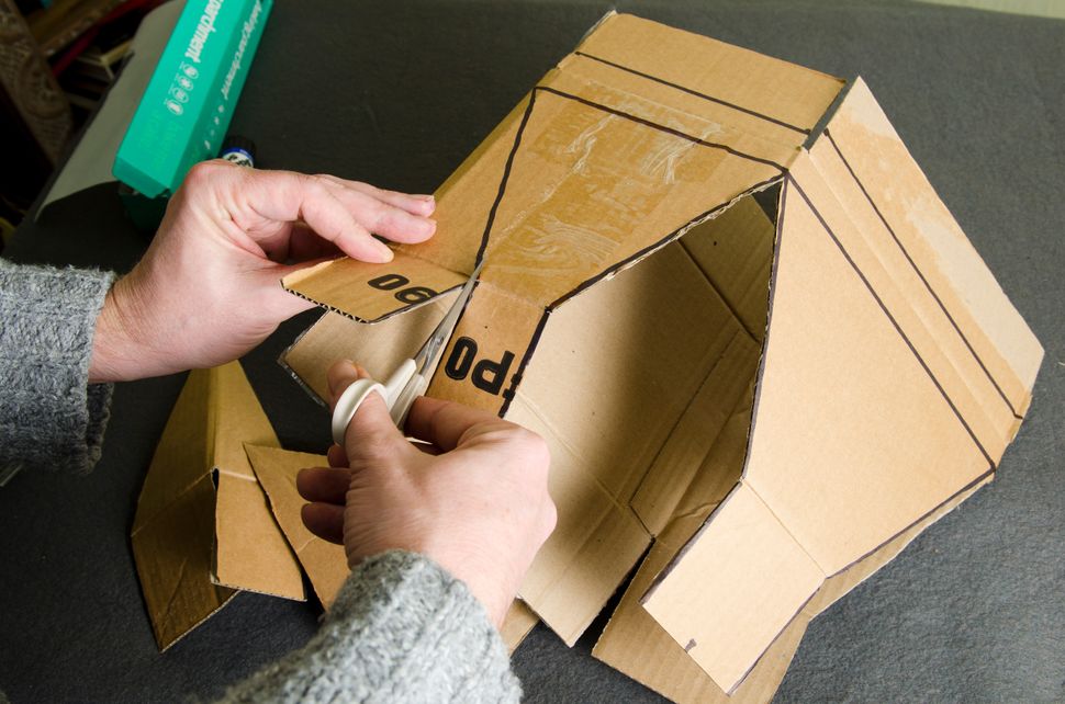 Photo hacks: turn a cardboard box into a speedlight softbox | Digital ...