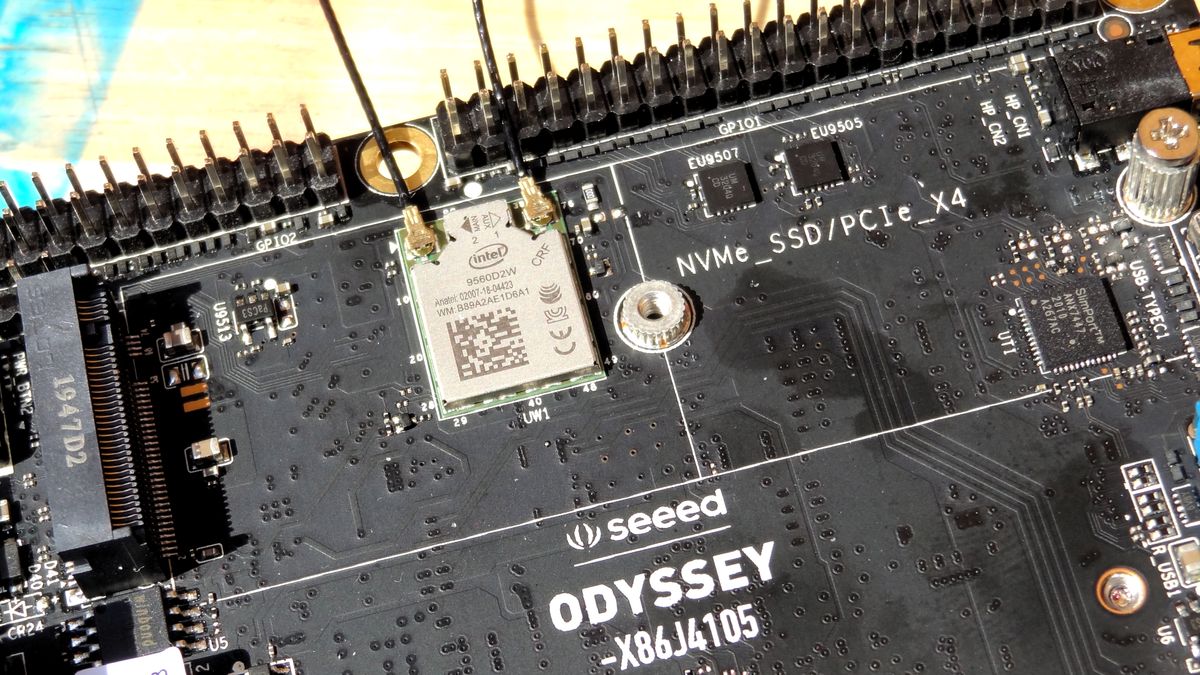 Seeed Odyssey X86J4105 Review: PC and Maker Board in One | Tom's Hardware