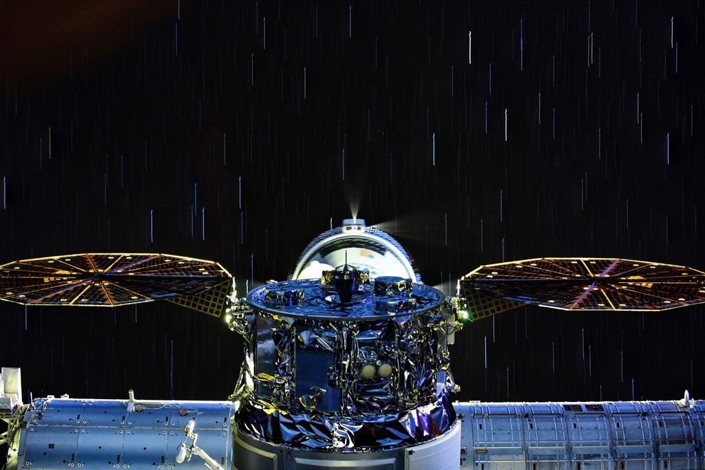 Boeing's Starliner looks spectacular in ISS astronaut photos | Space