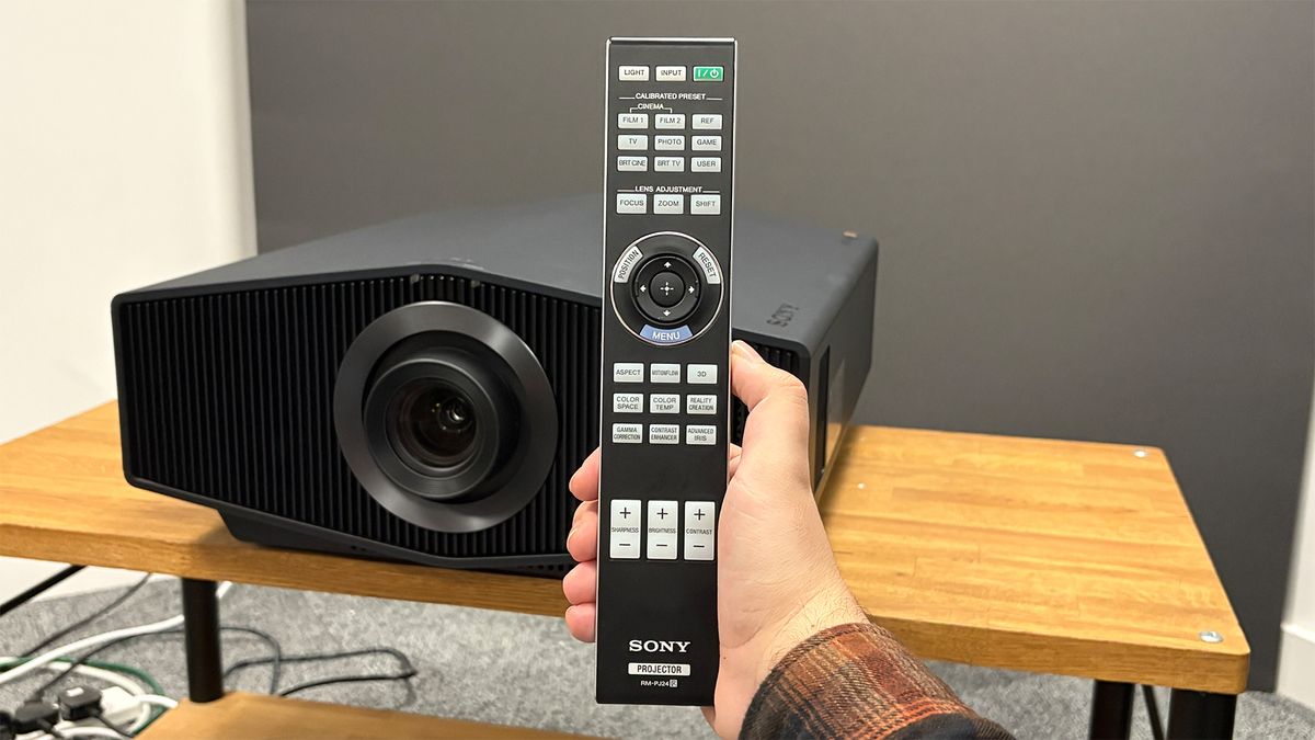 Sony Bravia Projector 8 (VPL-XW6100ES) review: Sony’s latest native 4K ...
