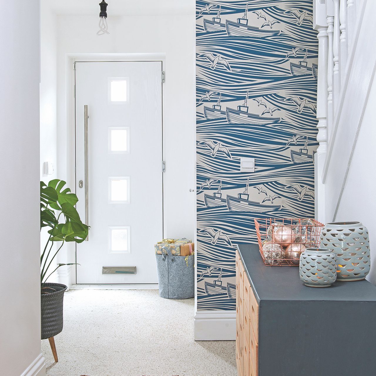 Hallway wallpaper ideas – ways to add wallpaper to a hall decor scheme ...