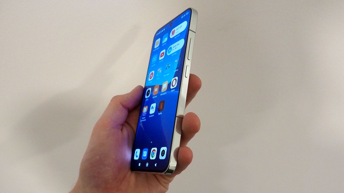 Xiaomi 13 review: a sleek and sophisticated iPhone imitator | TechRadar