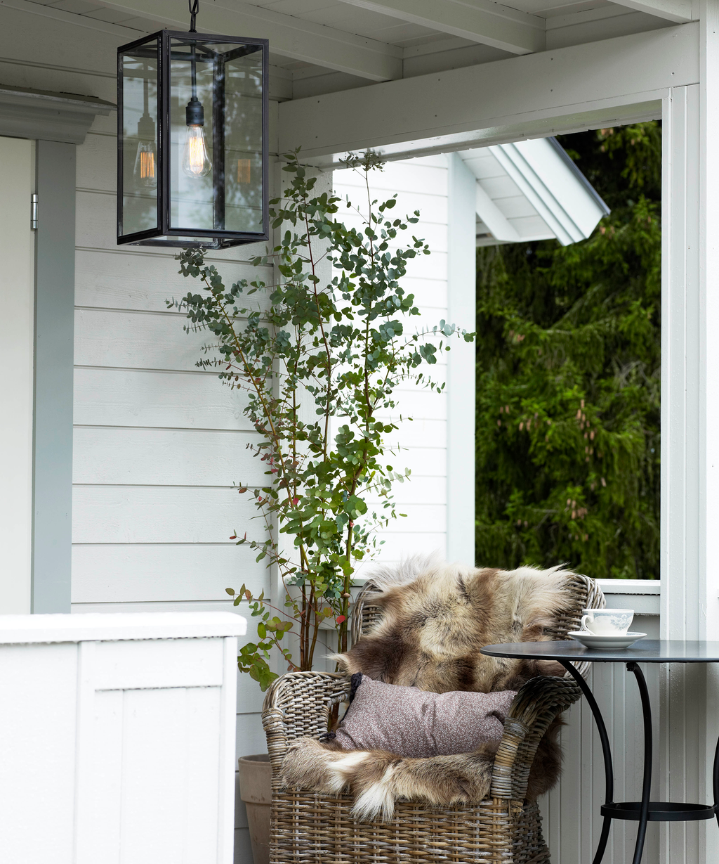 Small porch ideas – 15 stylish ways to make the most of your space ...