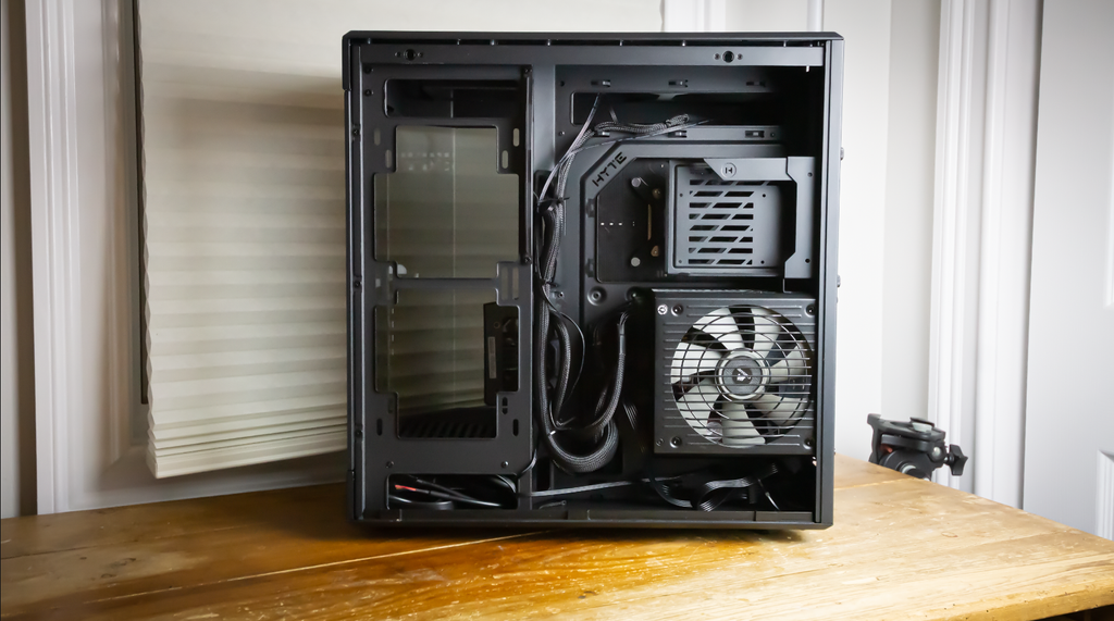 Hyte Y60 Review: Windowed and Warm | Tom's Hardware