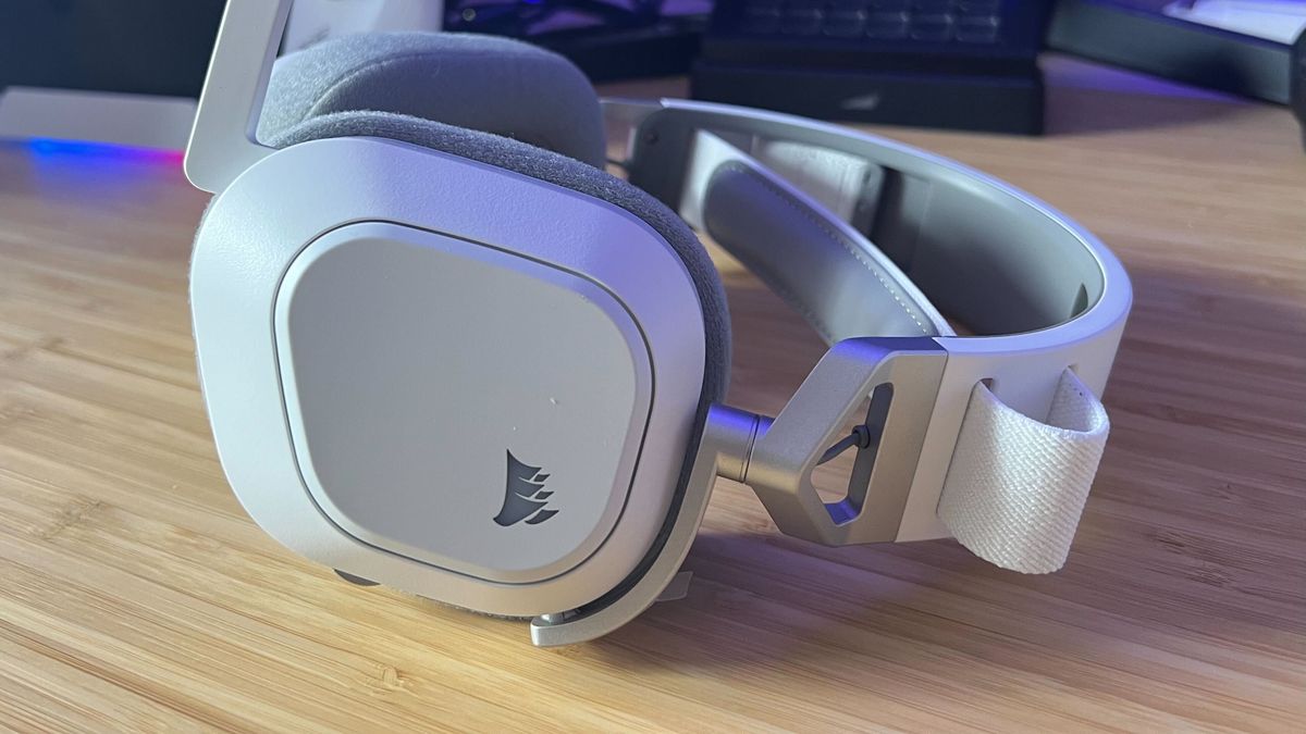 Corsair HS80 Max review: "does exactly what a mid-range headset should ...