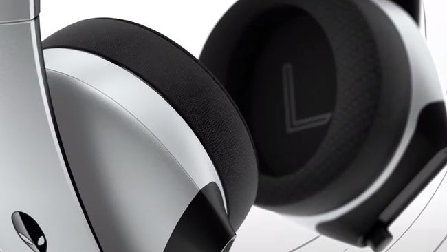 Alienware AW510H review: "One of the best choices for a mid-range ...