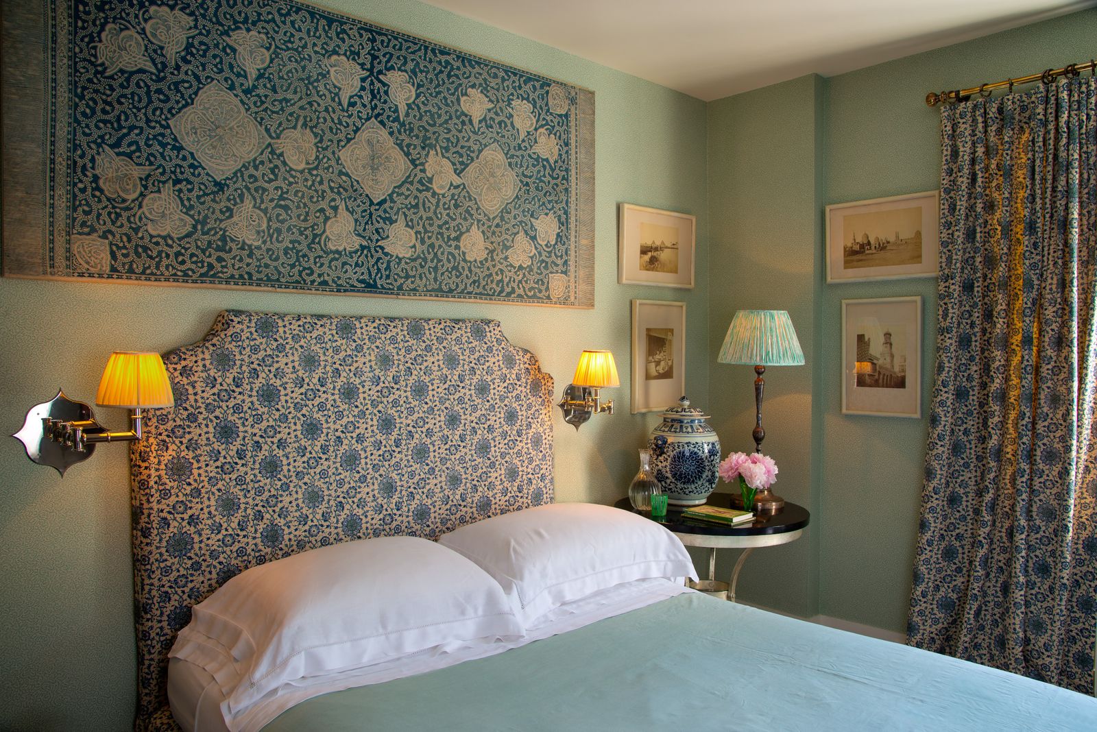 32 room color ideas: a masterclass in decorating with color