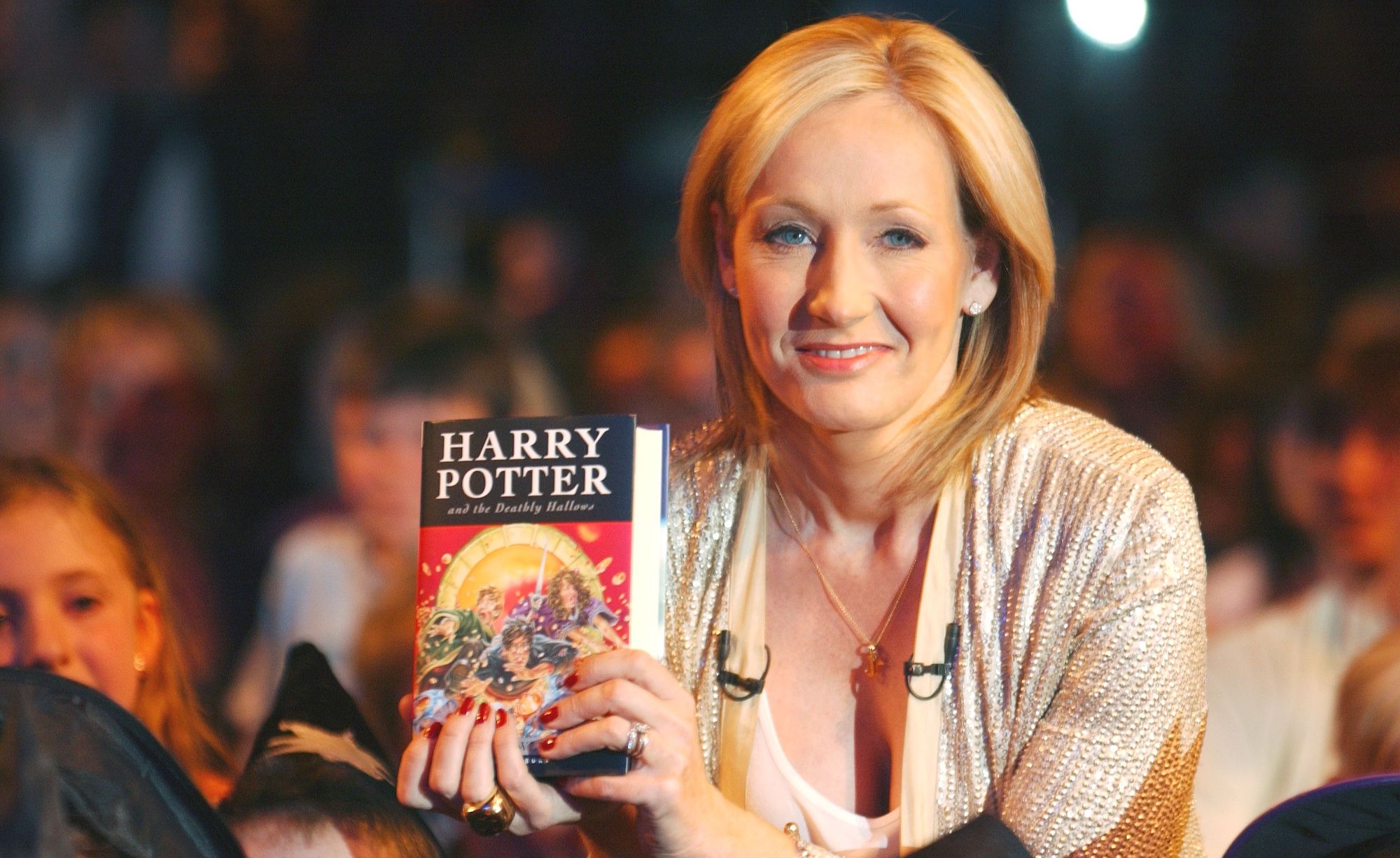 A £1675 Book Was Stolen In A Harry Potter Robbery | Marie Claire UK
