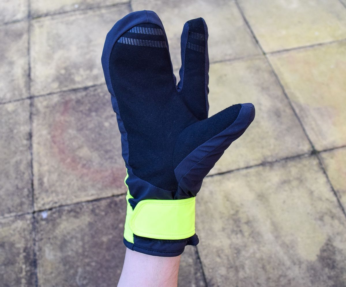 Gore Wear Gore-Tex Insulated Trigger gloves review: The last word in ...