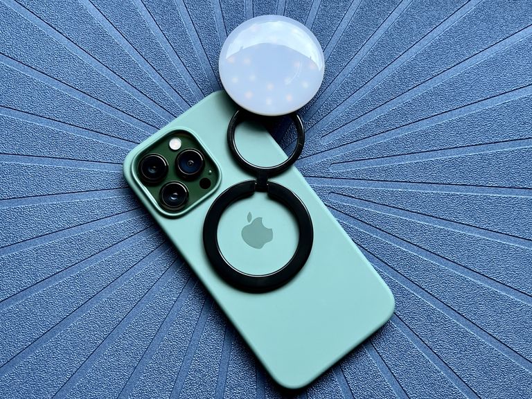 Sonix MagLink Pop Up Selfie Light review: Always selfie-ready | iMore