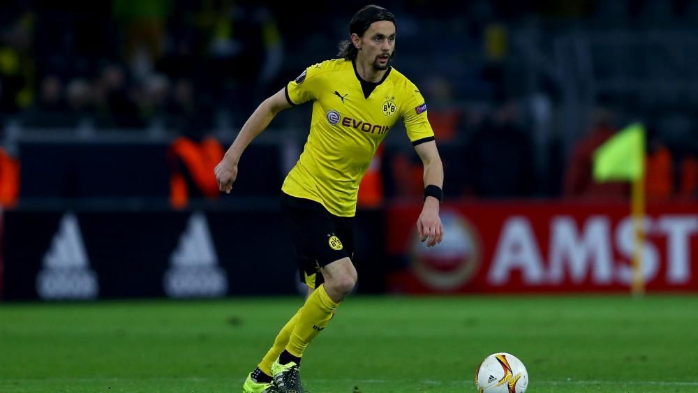 Subotic injury blow for Dortmund | FourFourTwo