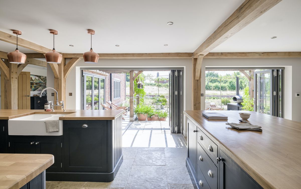 20 Genius Ways to Bring the Outside In | Homebuilding